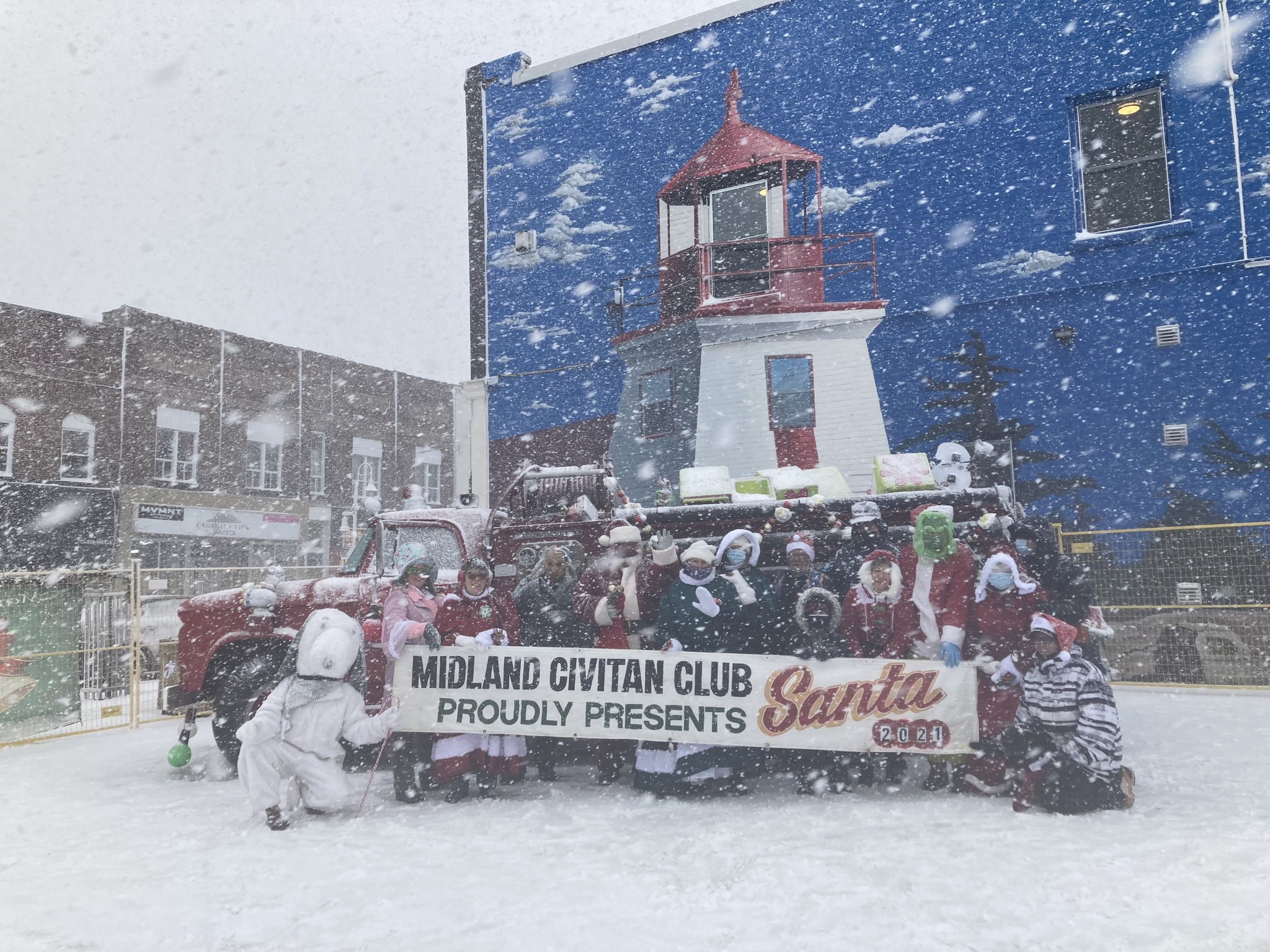 Midland Civitan Clubs Santa Claus Parade 2025 | 93.1 Fresh Radio